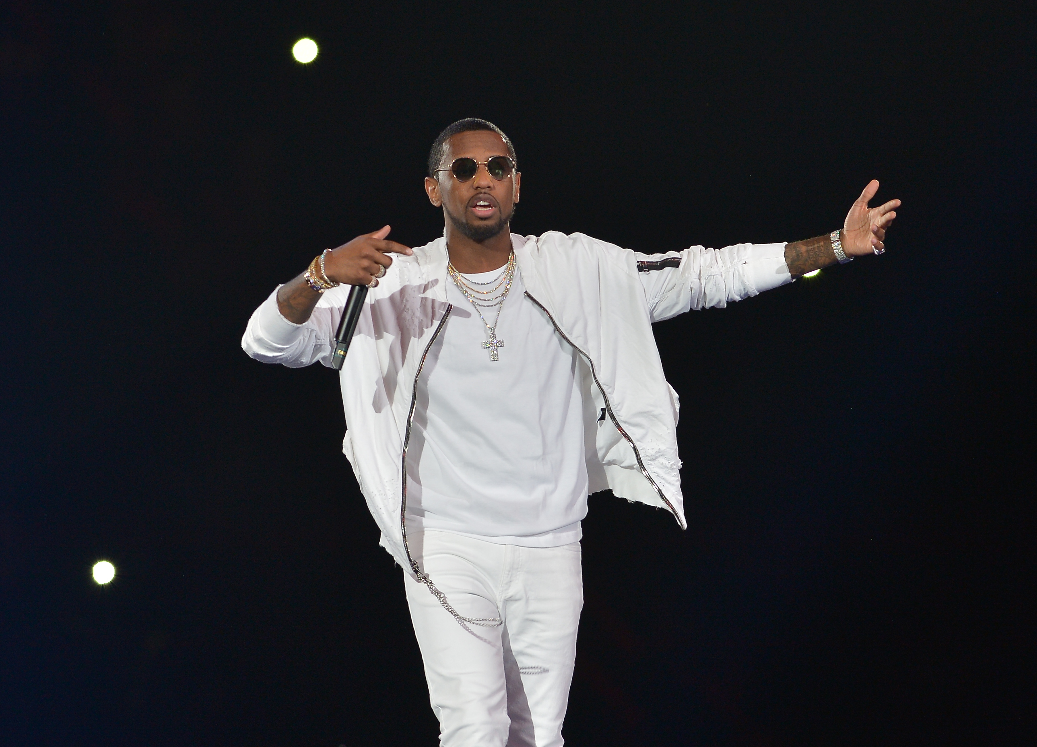 Video Of Fabolous Arguing With Emily B & Father Released