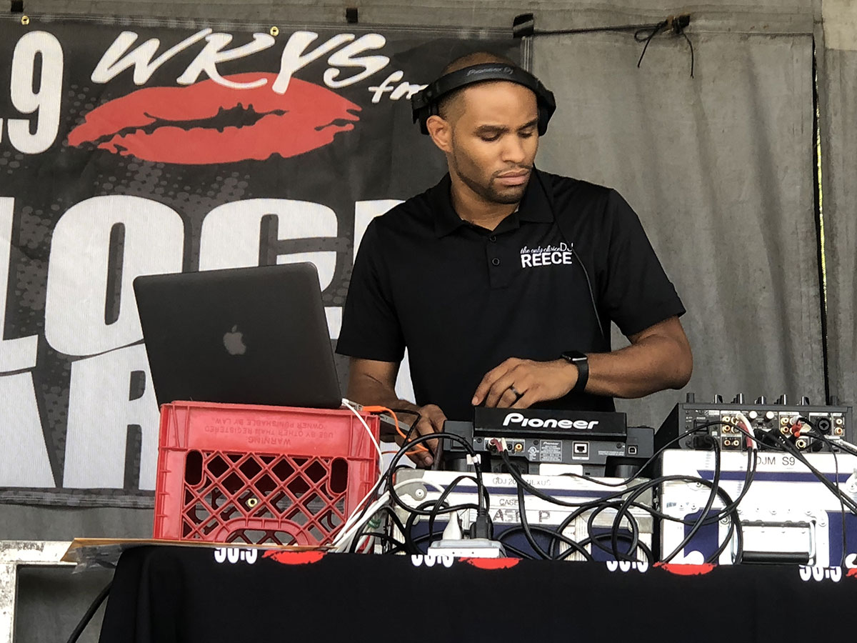 DJ Reece LIVE on Friday’s | 93.9 WKYS